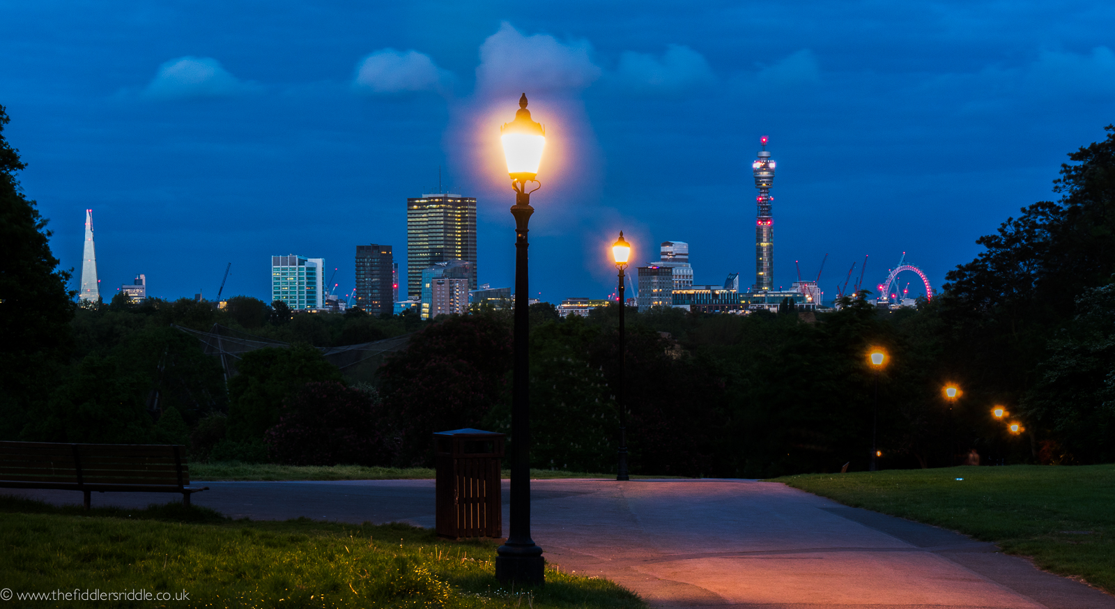 Primrose Hill at night – The Fiddler’s Riddle